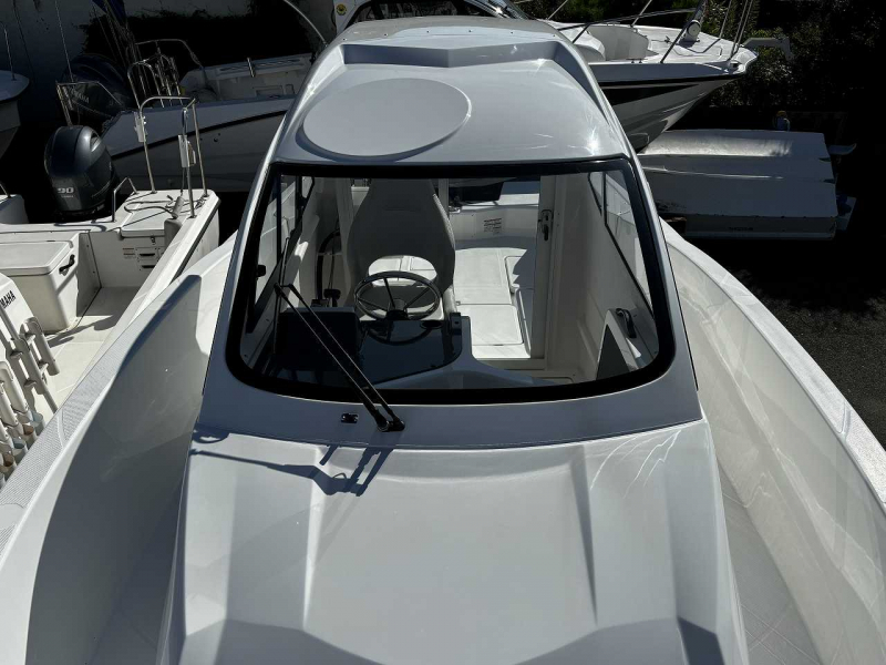 新艇情報 ヤマハ YFR-24 EX FSR 和歌山の海で大人気のYFR24が入荷しました！艤装など何なりとお問い合わせください。 | 中古艇・新艇・販売店検索 ボートワールド